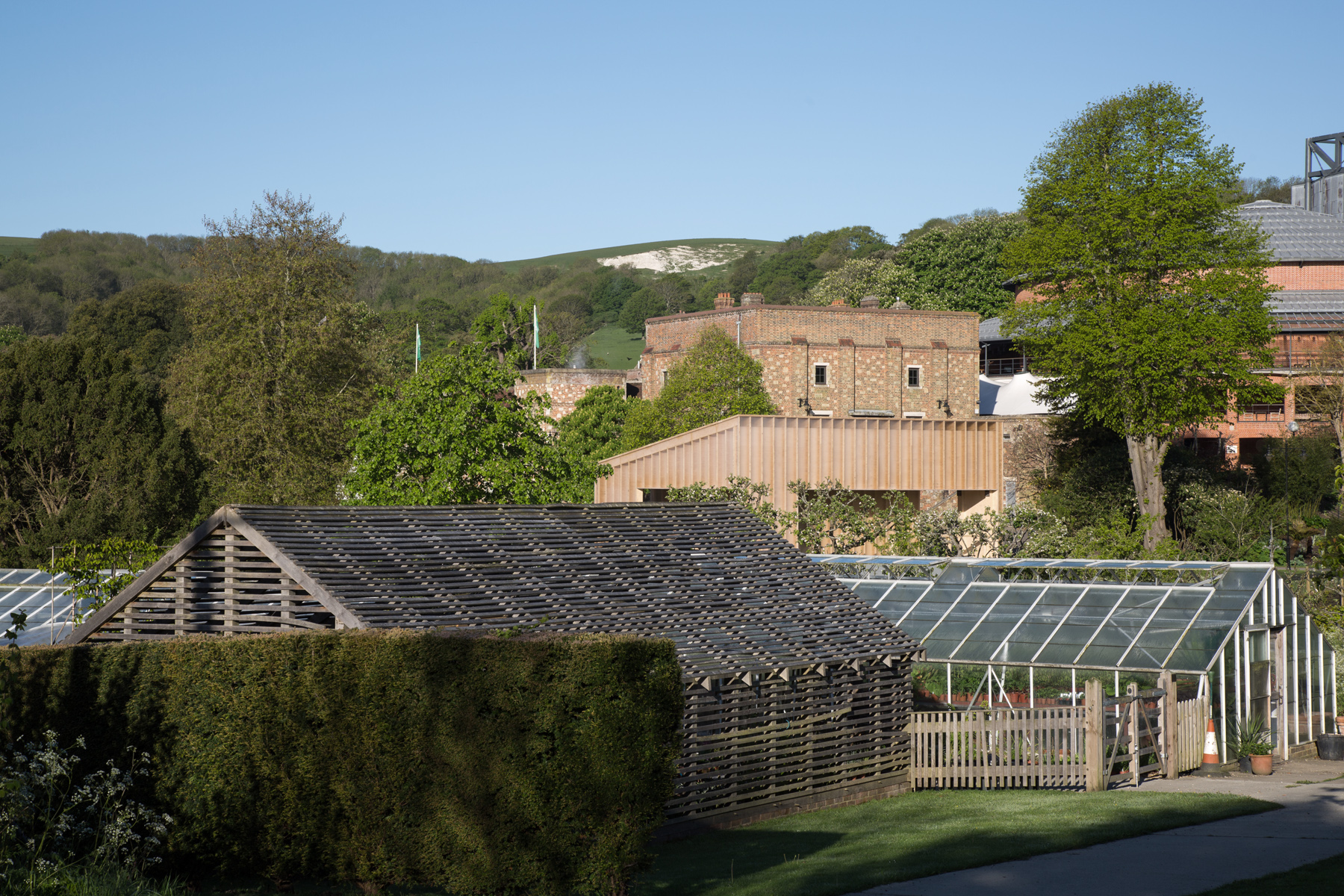 Carmody Groarke completes Glyndebourne art pavilion