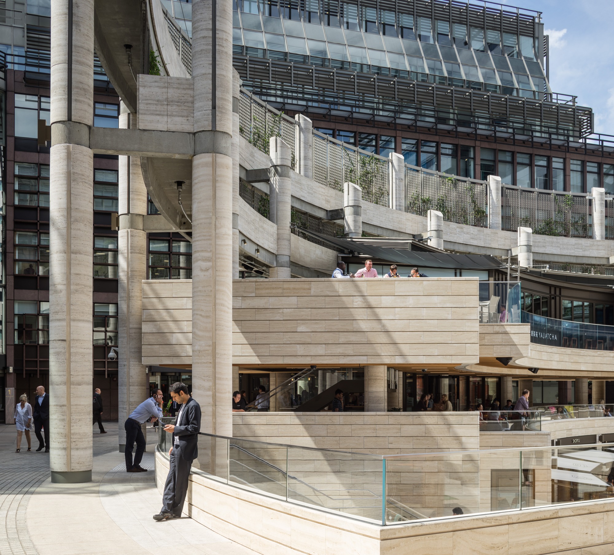 Arup Associates transforms Broadgate Circle