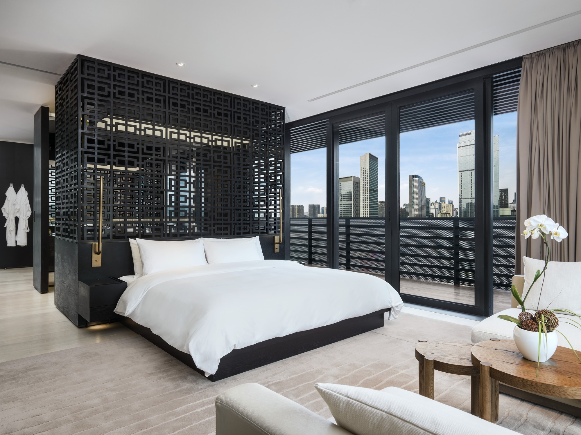 Make completes Chinese hotel complex