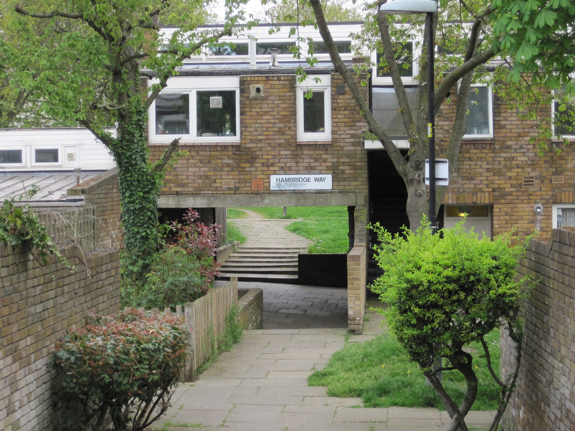 Residents call on Lambeth to stop piecemeal demolition of Hollamby estate