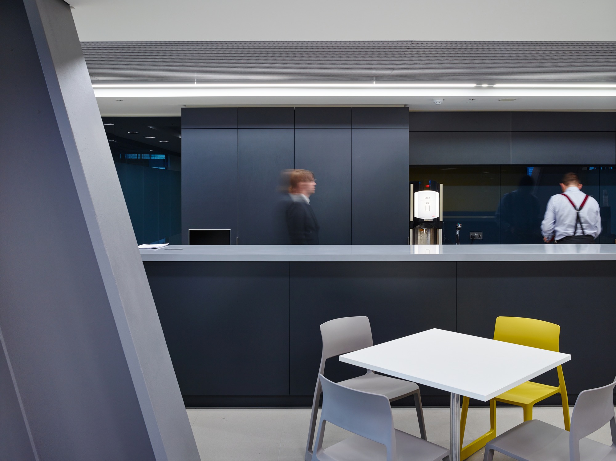 Inside the Cheesegrater: Gensler's Google-lite offices for Aon