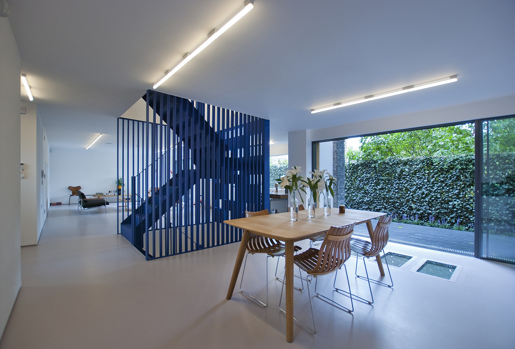 RA Studio drops stair 'sculpture' into £250k home revamp