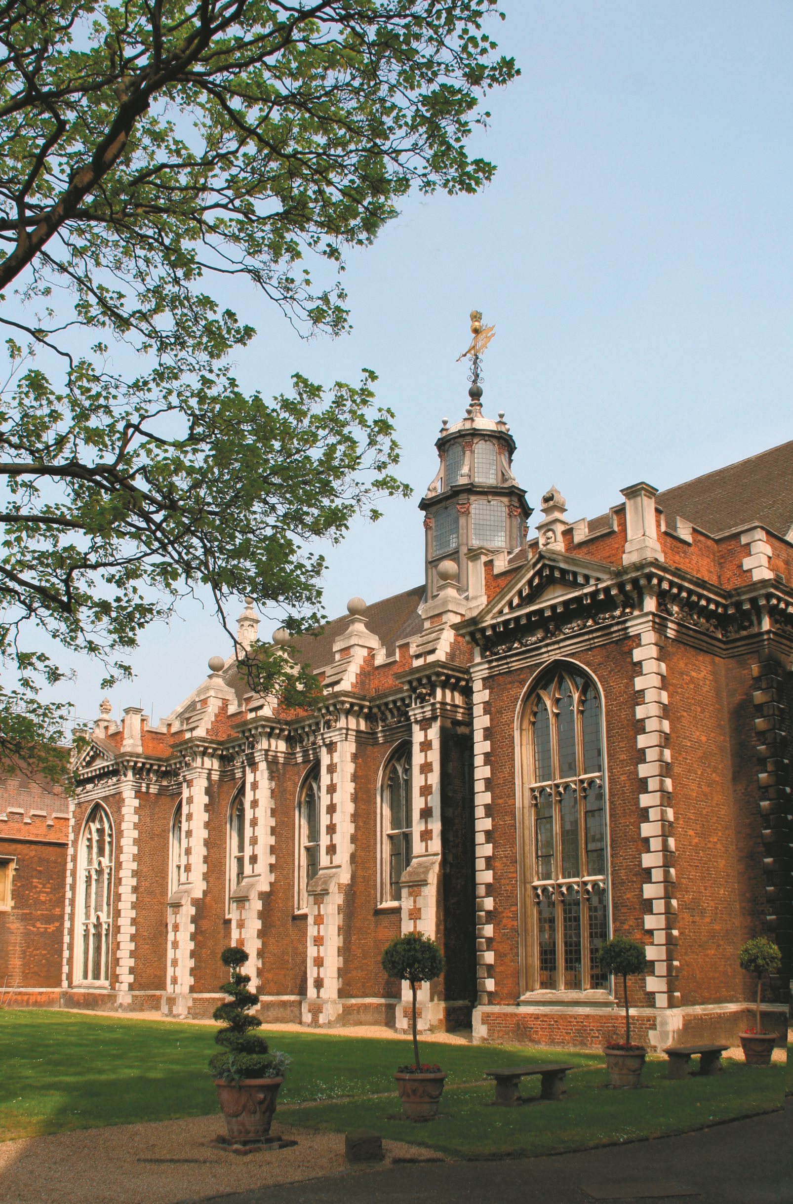 Wright & Wright lands prize Lambeth Palace library project