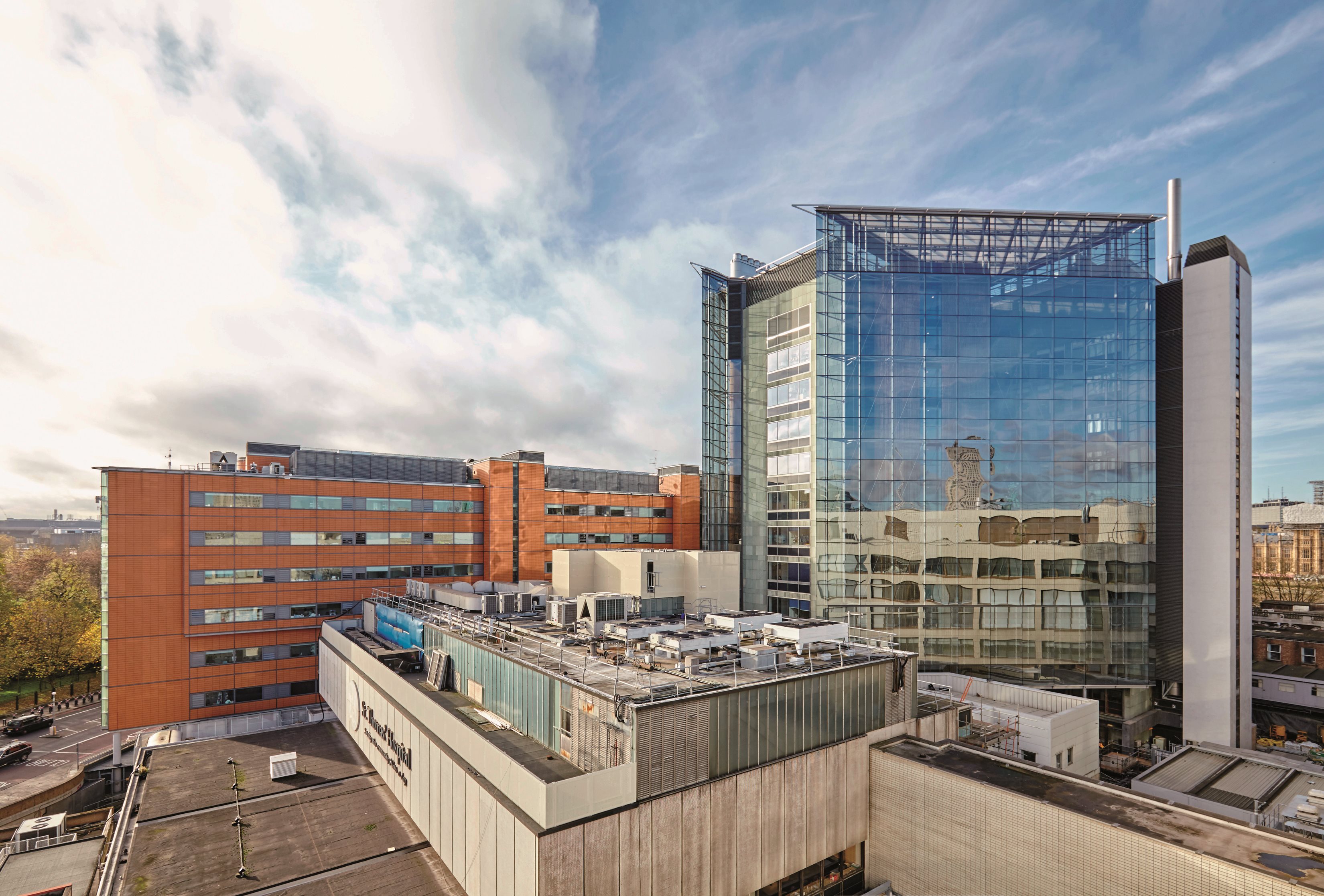 Hopkins completes St Thomas’ Hospital reclad