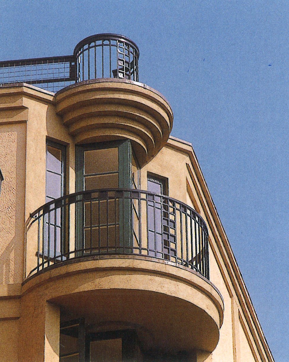 Farrell’s 'masterful' PoMo Comyn Ching Triangle listed