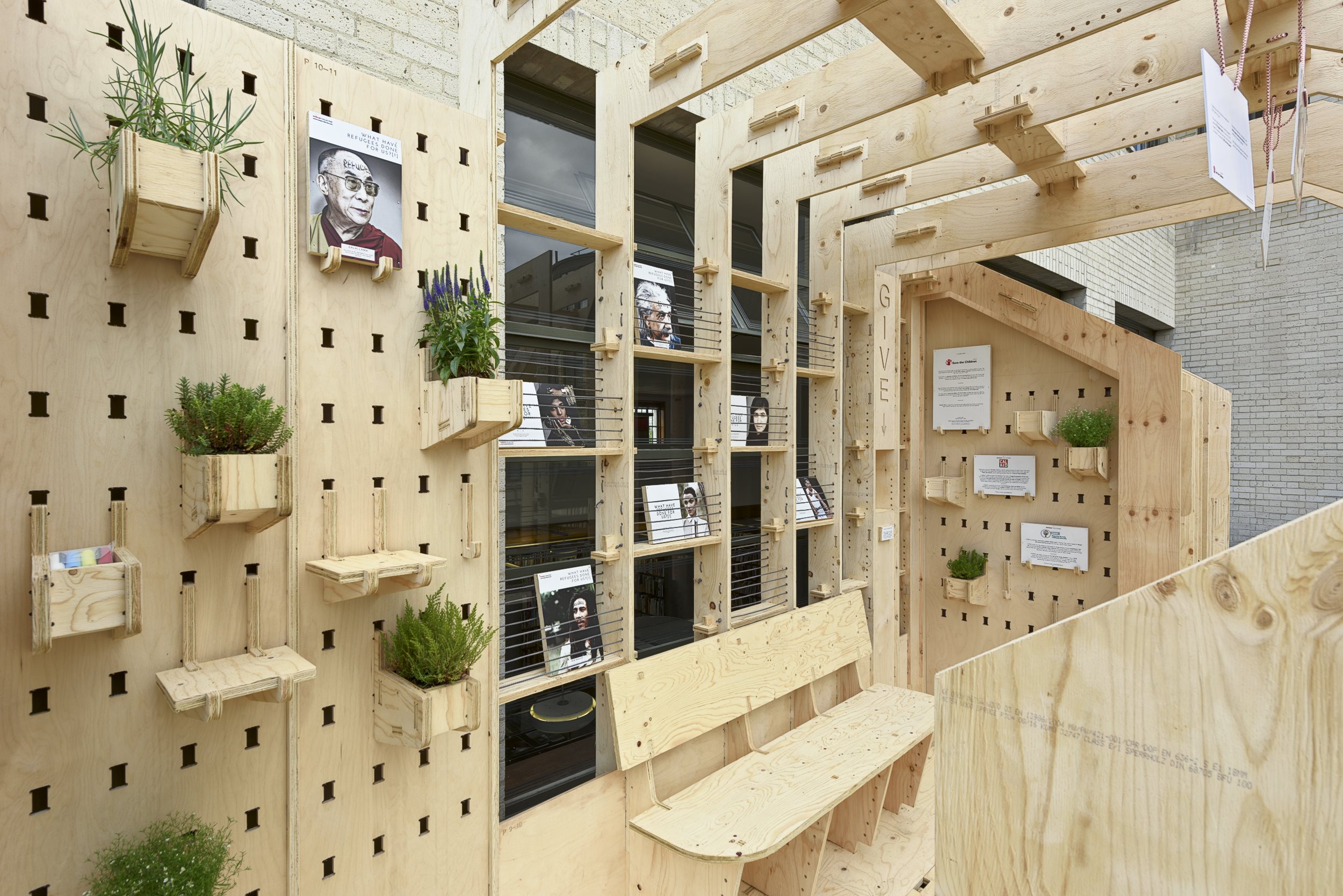 Architects install pop-up structures in RIBA’s HQ