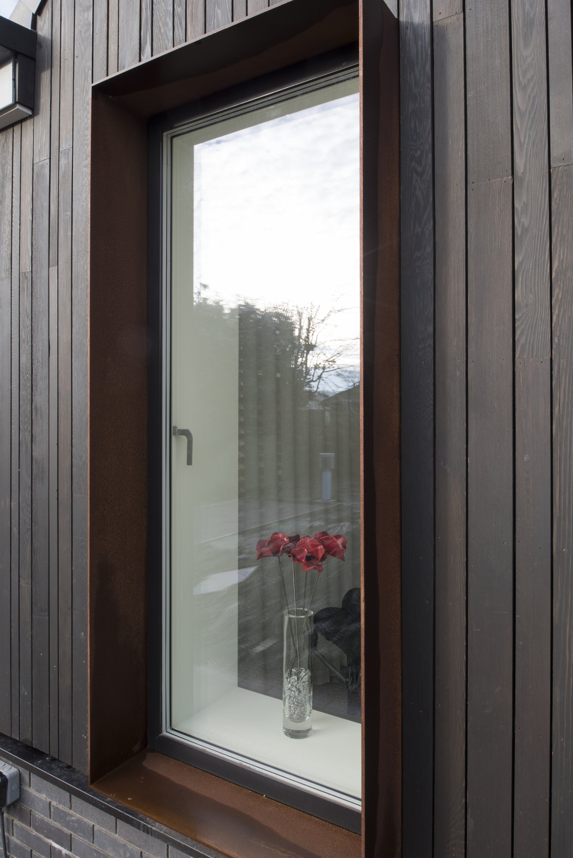 Jestico + Whiles reveals sustainable home