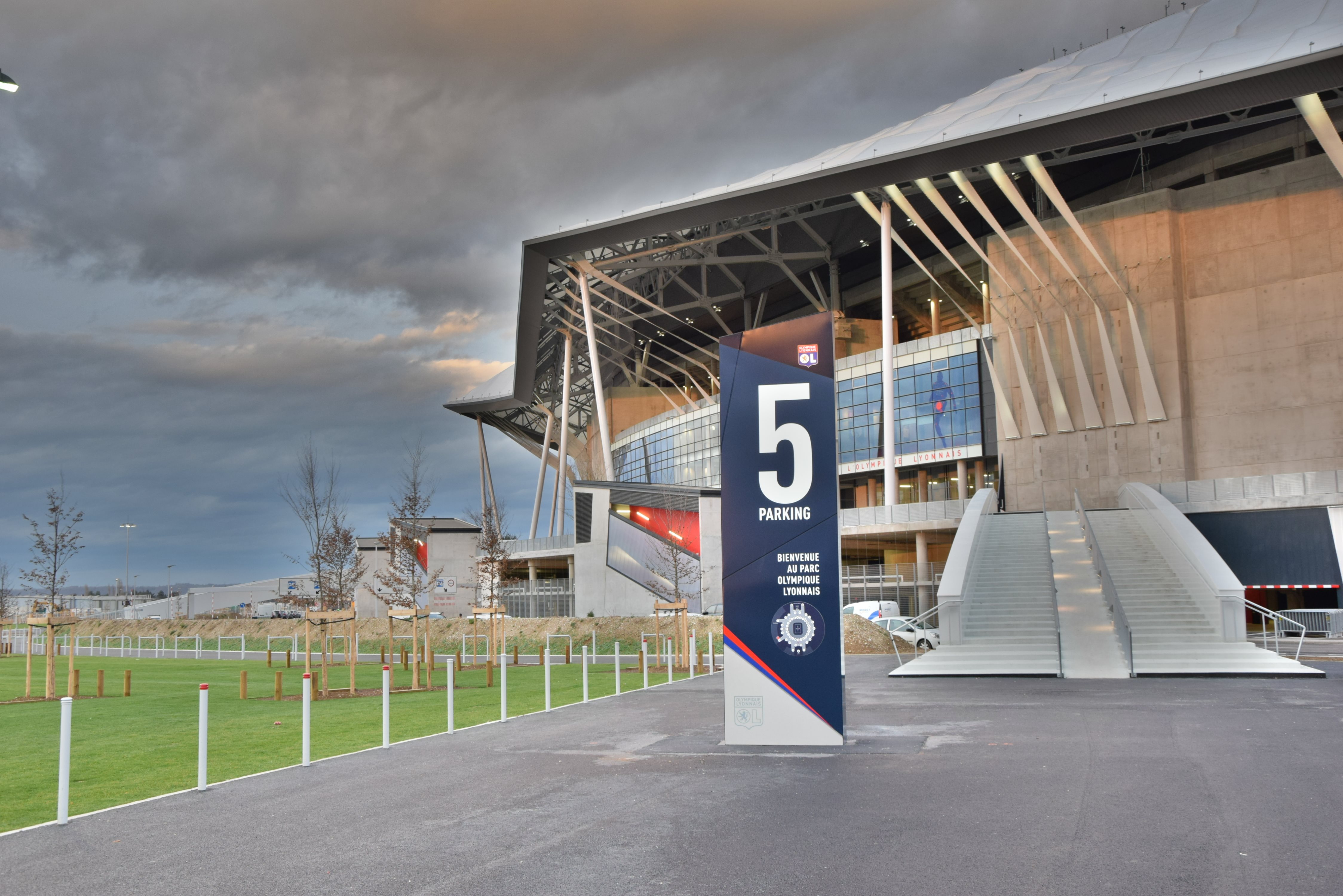 Populous’ Euro 2016 stadium, Lyon