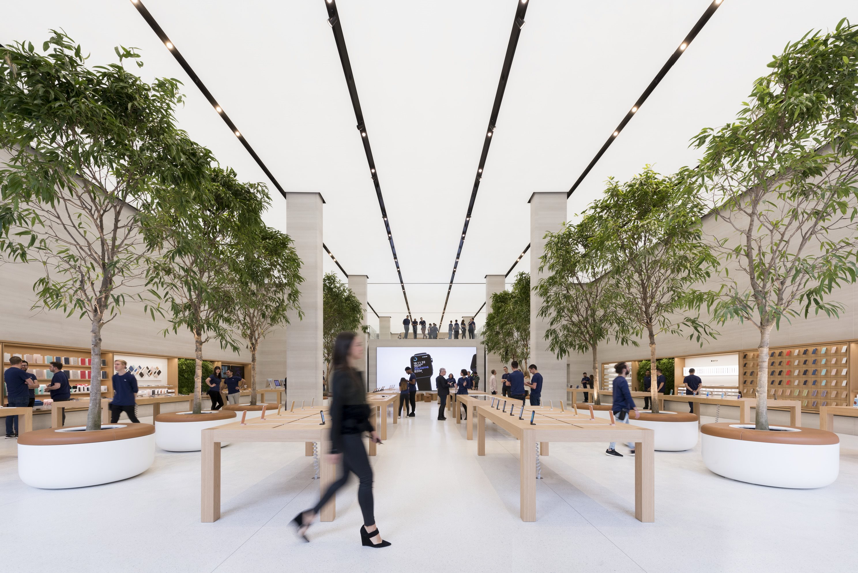 First look at Foster’s revamped Regent Street Apple store