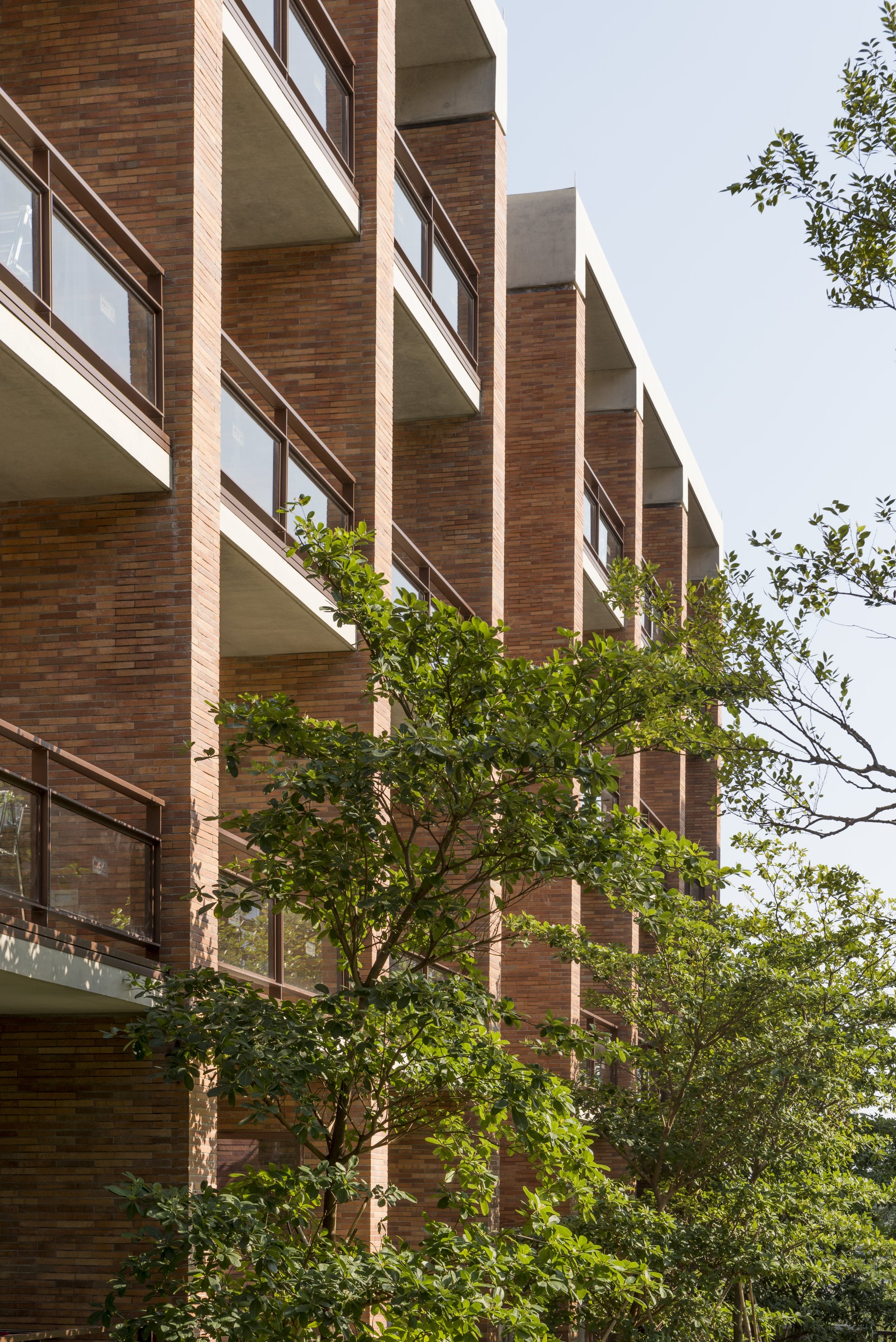 Foster + Partners’ Chinese university building opens