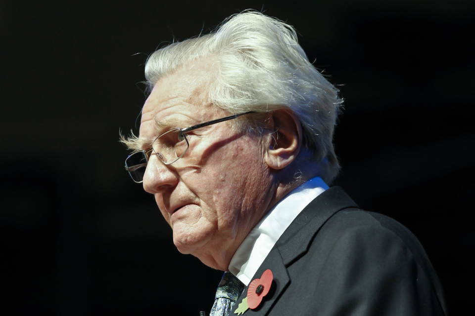 Government pledges extra £32m for estate regeneration