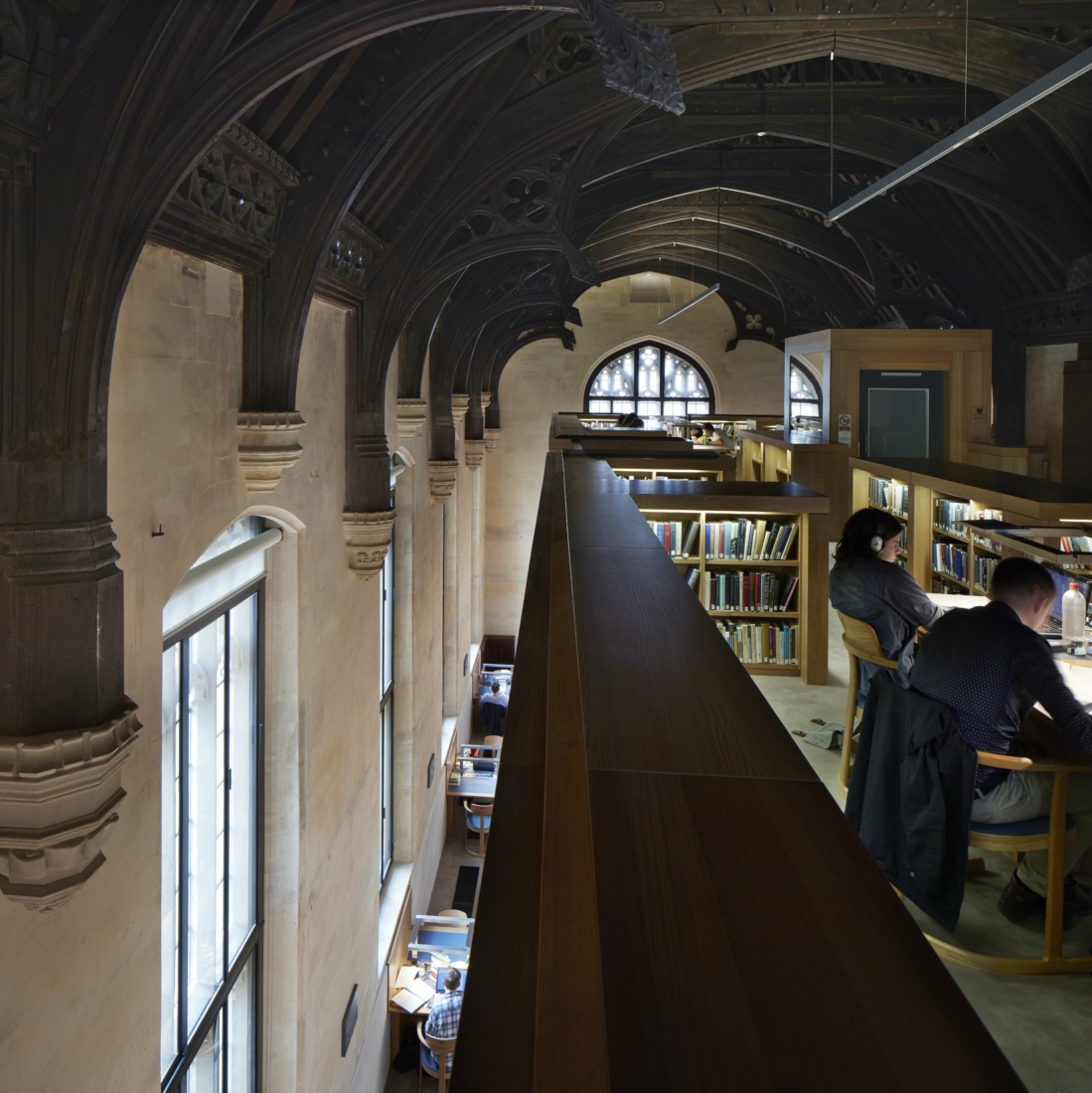 Wright & Wright deftly weaves old and new at Magdalen College's library