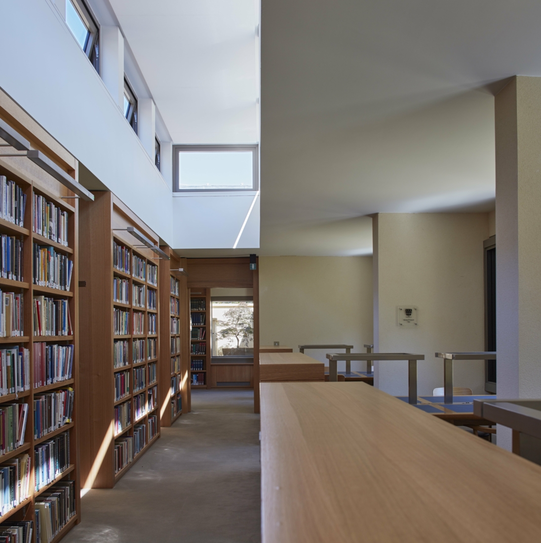 Wright & Wright deftly weaves old and new at Magdalen College's library