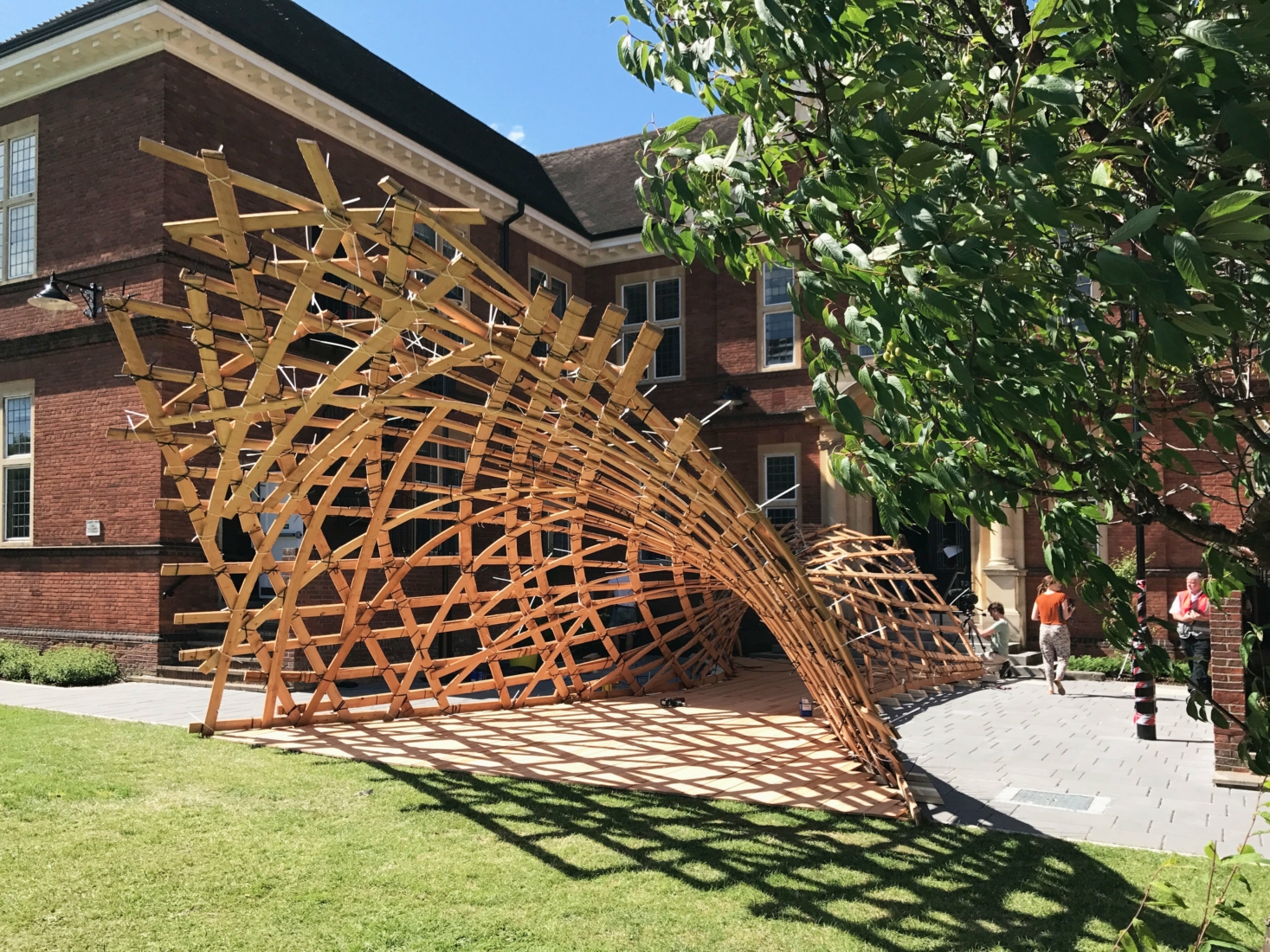 Student pavilion: gridshell by Reading students working with Invisible ...