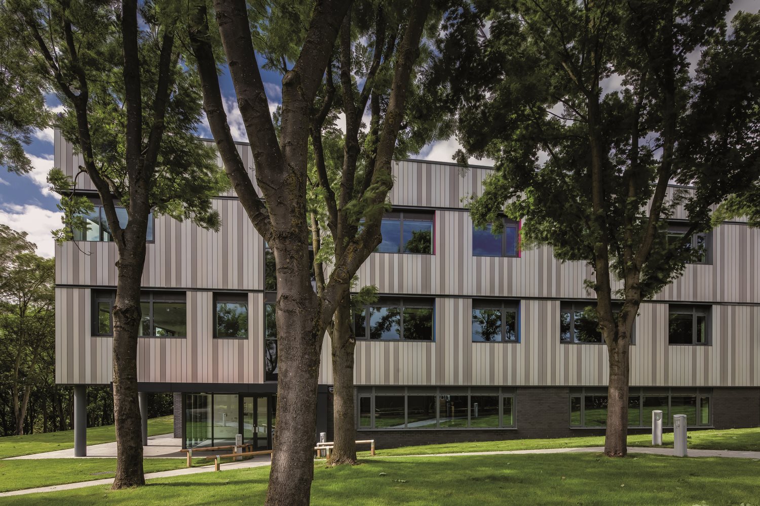 First look: Scott Brownrigg’s ultra-flexible Science Centre at Bedford ...