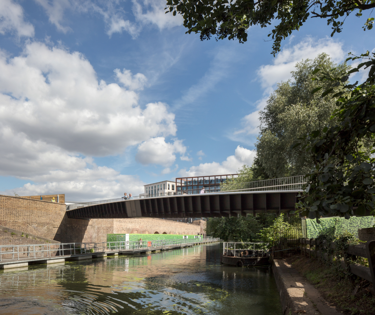 Moxon’s King’s Cross Bridge is a lightweight love-letter to Victorian ...