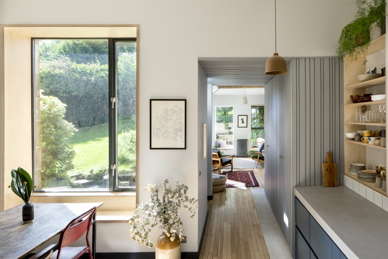 A Collector's House in Glasgow by Loader & Monteith Architects