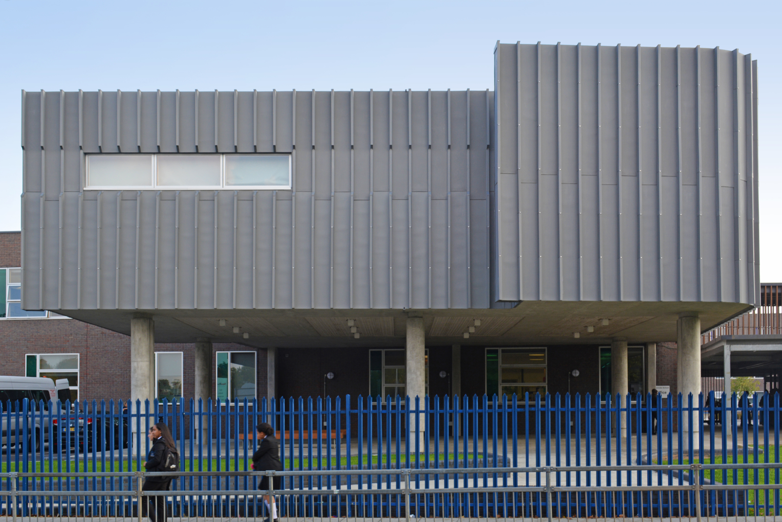 Acanthus Architects LW creates art block for Riverside School