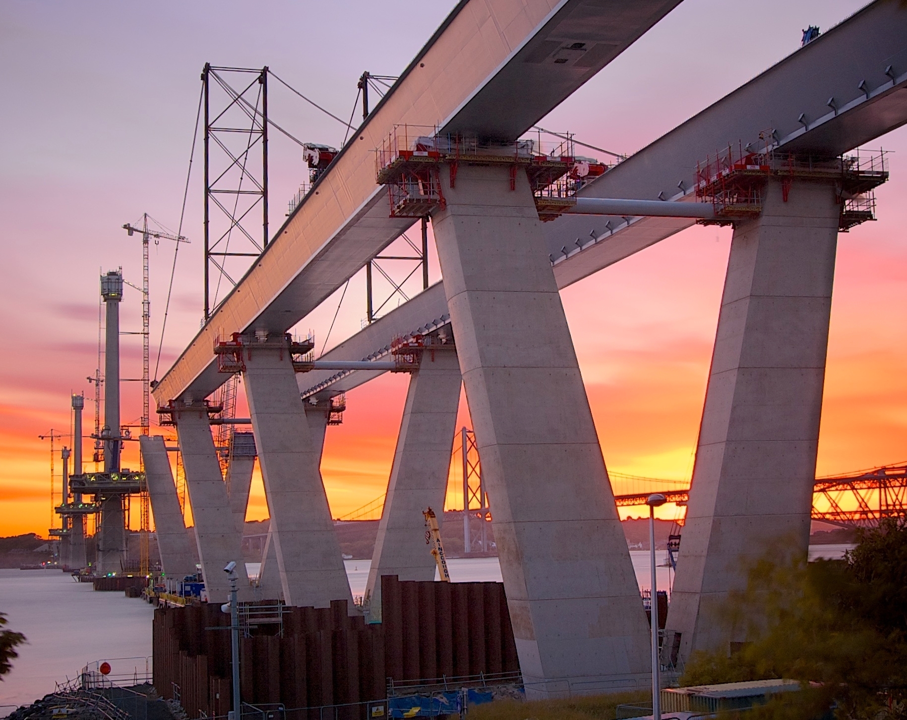 Now Dunlop proposes bridge linking Scotland and Ireland