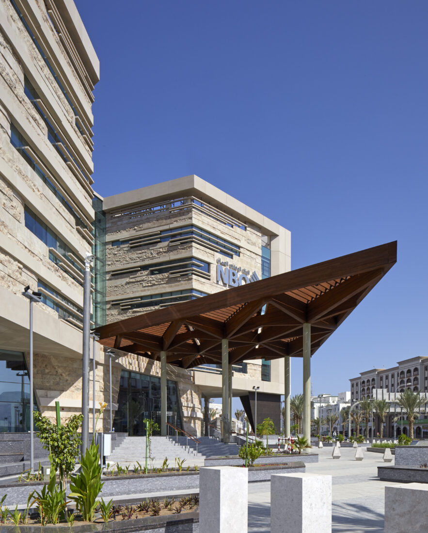 Flagship HQ for National Bank of Oman in Muscat completed by LOM