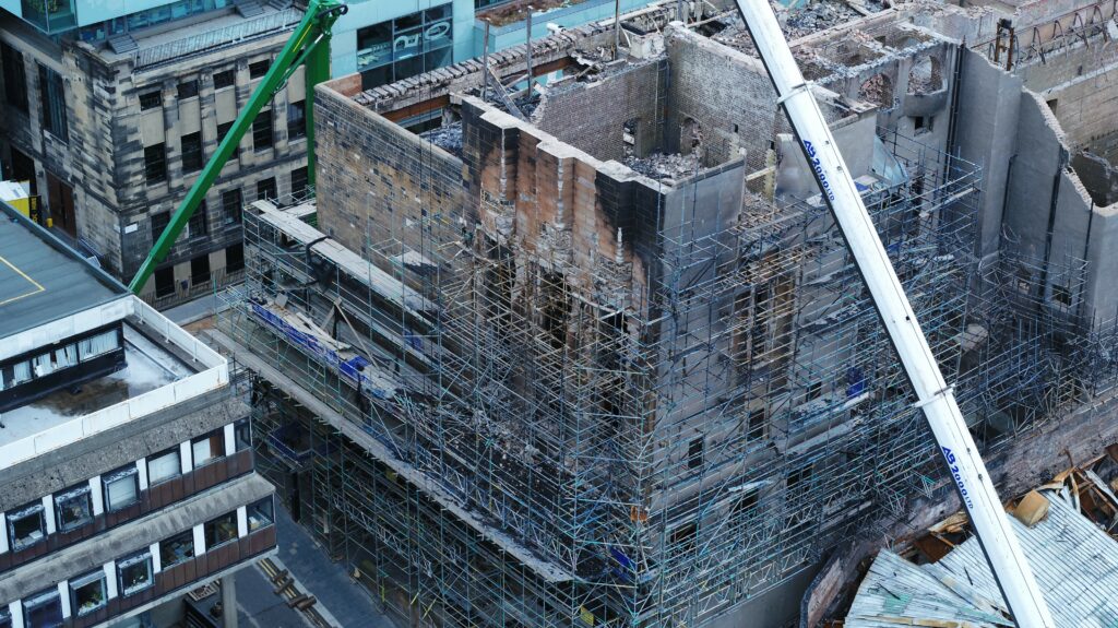 Residents threaten legal action over handling of Mac fire