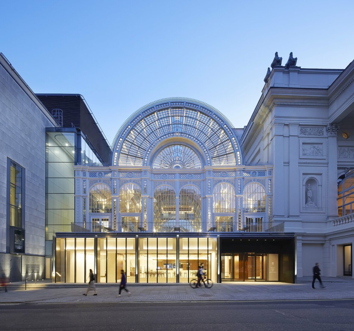 Stanton Williams ‘opens up’ Royal Opera House