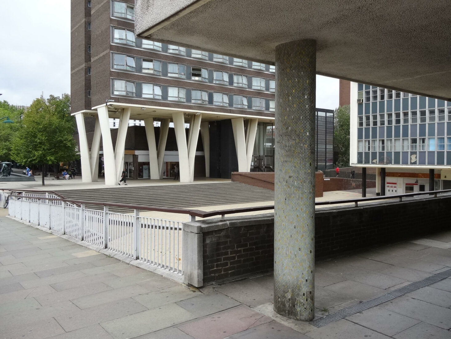 Call for rethink of ‘overpowering’ Pollard Thomas Edwards Basildon cinema