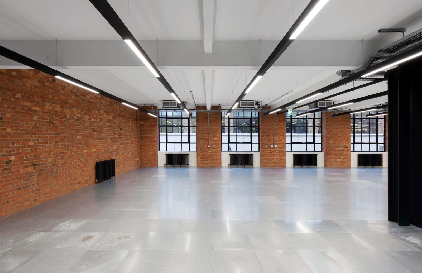 HUT Architecture completes office retrofit in Clerkenwell