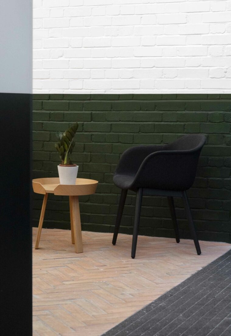 HUT Architecture completes office retrofit in Clerkenwell