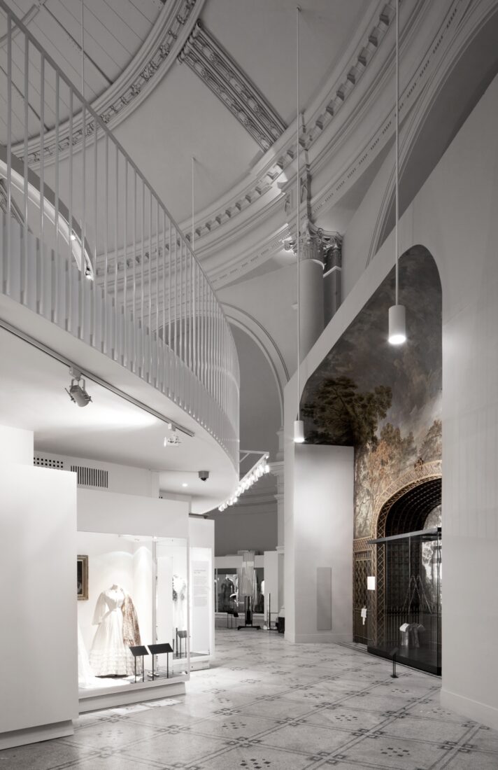 Competition: V&A fashion gallery