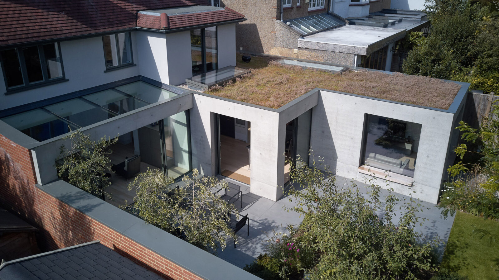 ‘Concrete House’ extension completed by Daykin Marshall