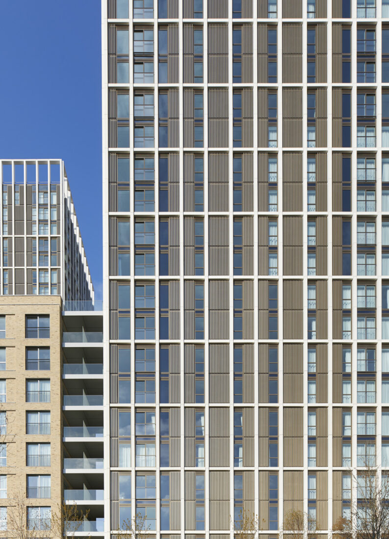 Lifschutz Davidson Sandilands completes towers using ‘jump factory ...