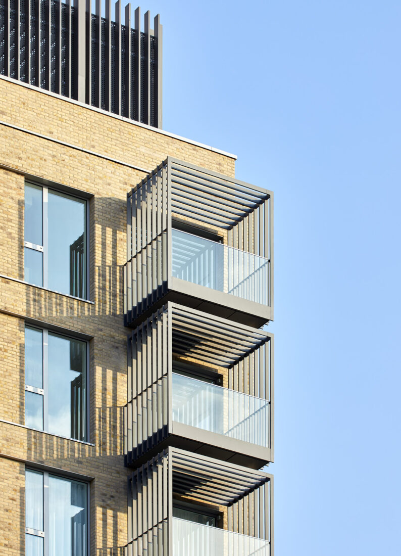 Lifschutz Davidson Sandilands completes towers using ‘jump factory ...