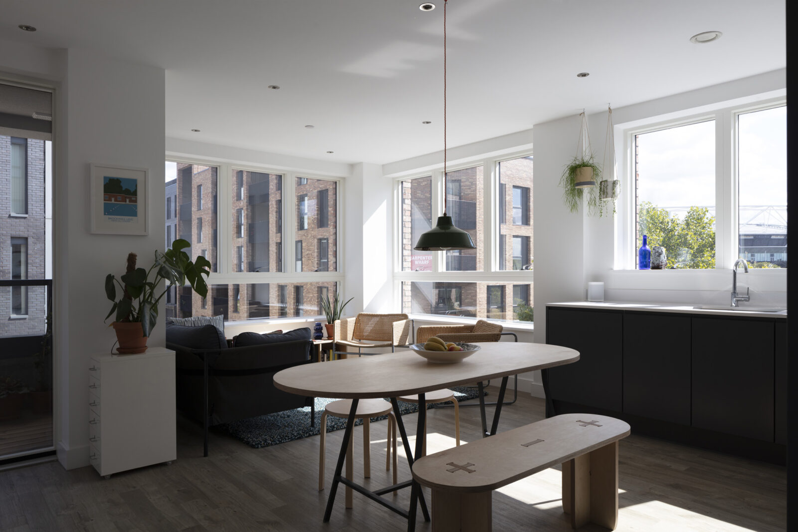 Pitman Tozer places communal deck access at heart of mixed-use Hackney ...