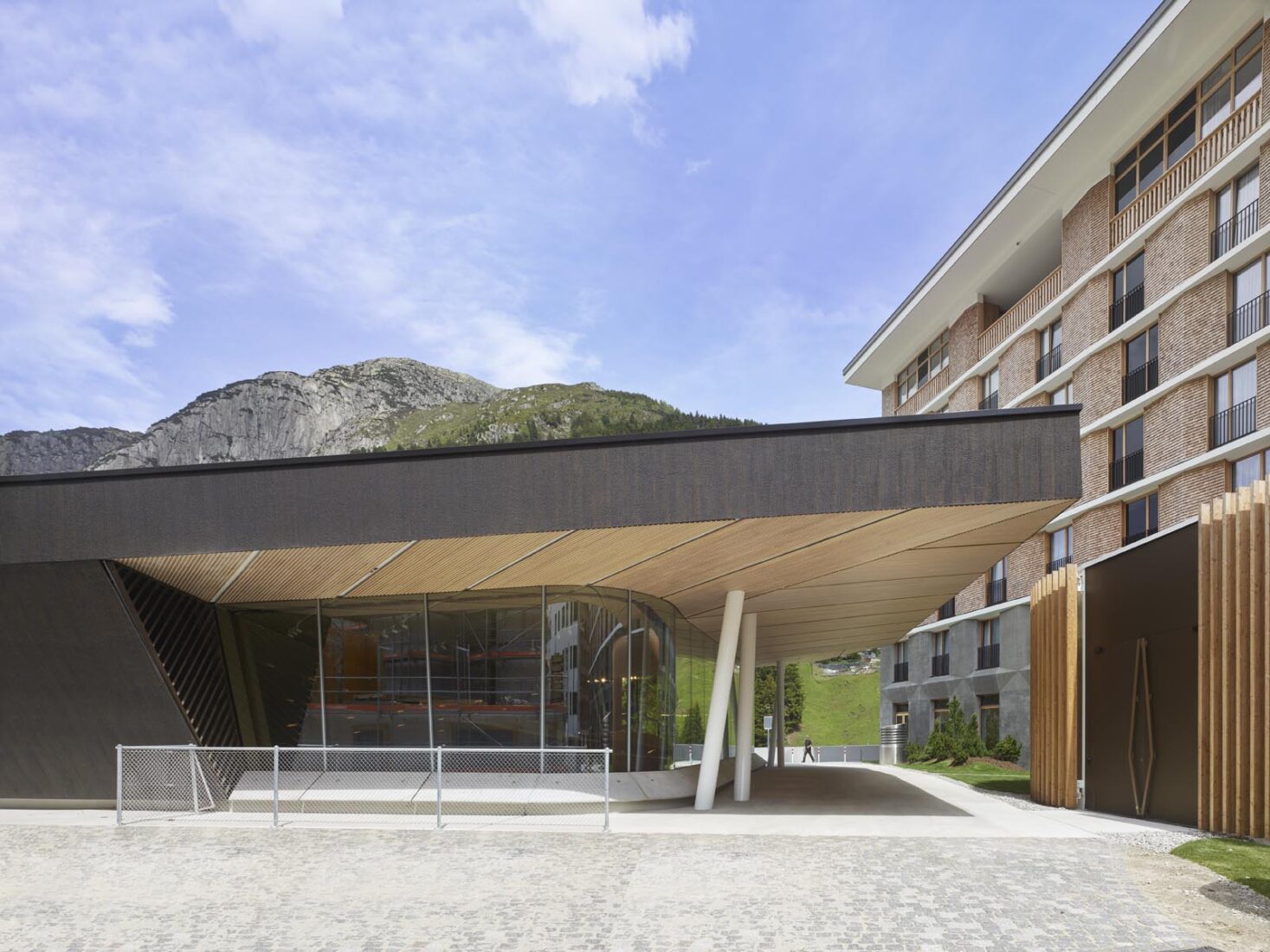 Alpine ski village concert hall completed by Studio Seilern in Switzerland