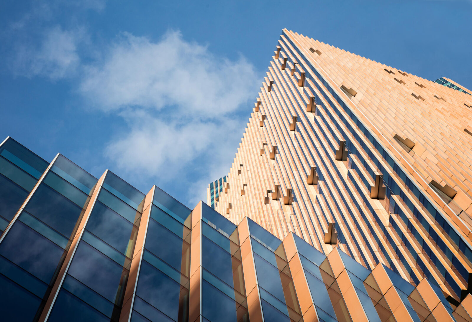 SOM completes 42-storey Manhattan Loft Gardens in London’s Stratford