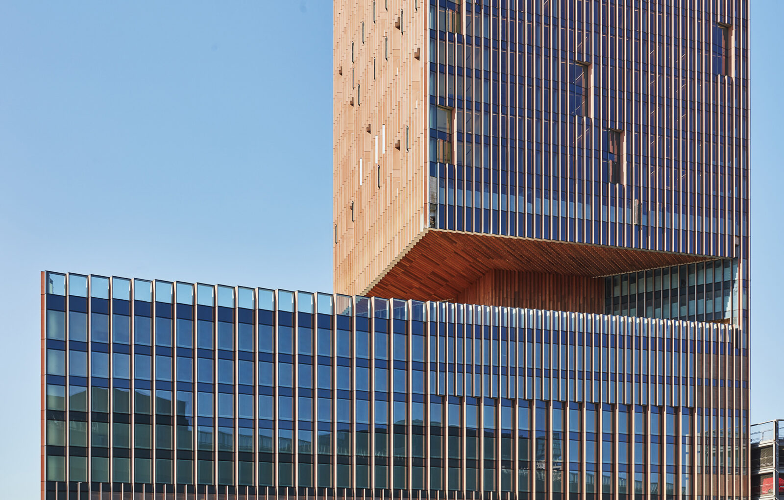 SOM completes 42-storey Manhattan Loft Gardens in London’s Stratford