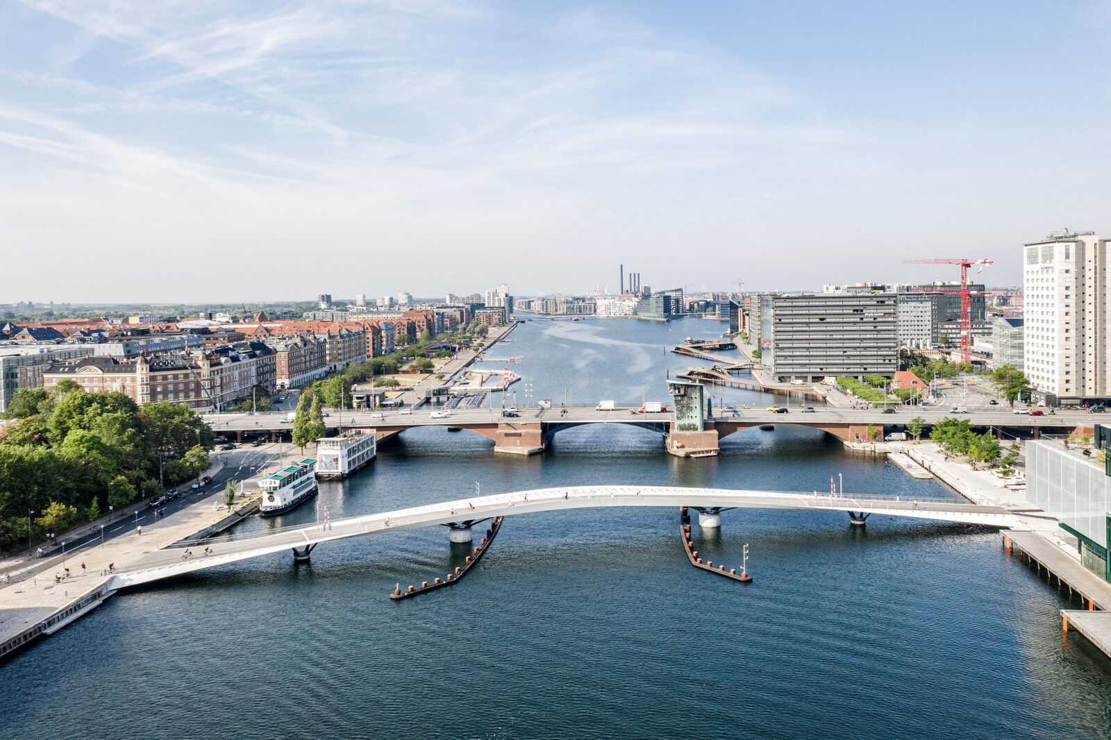 WilkinsonEyre creates £9m cycle and pedestrian bridge for Copenhagen ...