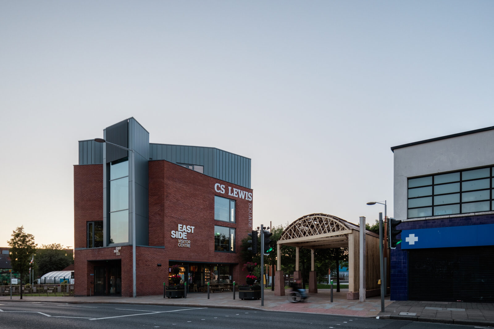 Emerging architects design trussed pavilion in East Belfast