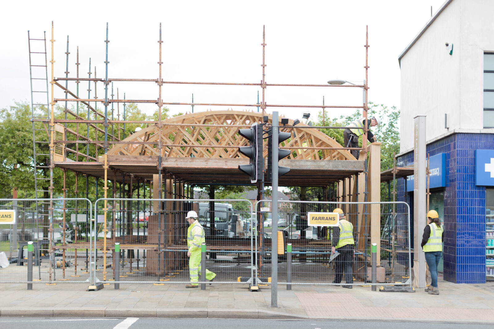 Emerging architects design trussed pavilion in East Belfast
