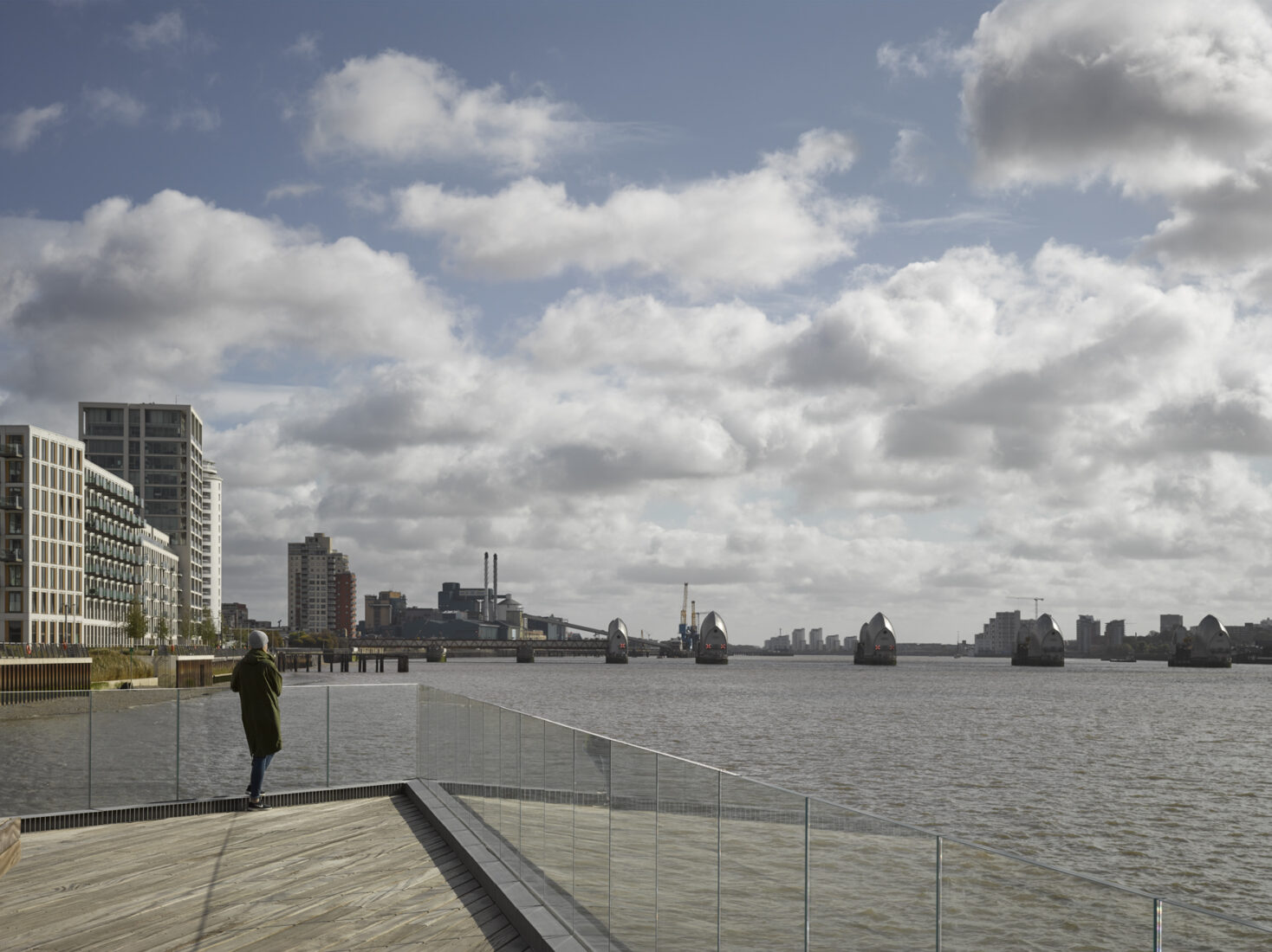 Cranked Thames pier completed by Nex Architecture