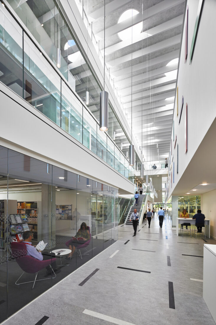 Internal transparency marks out highly functional clinical centre by ...