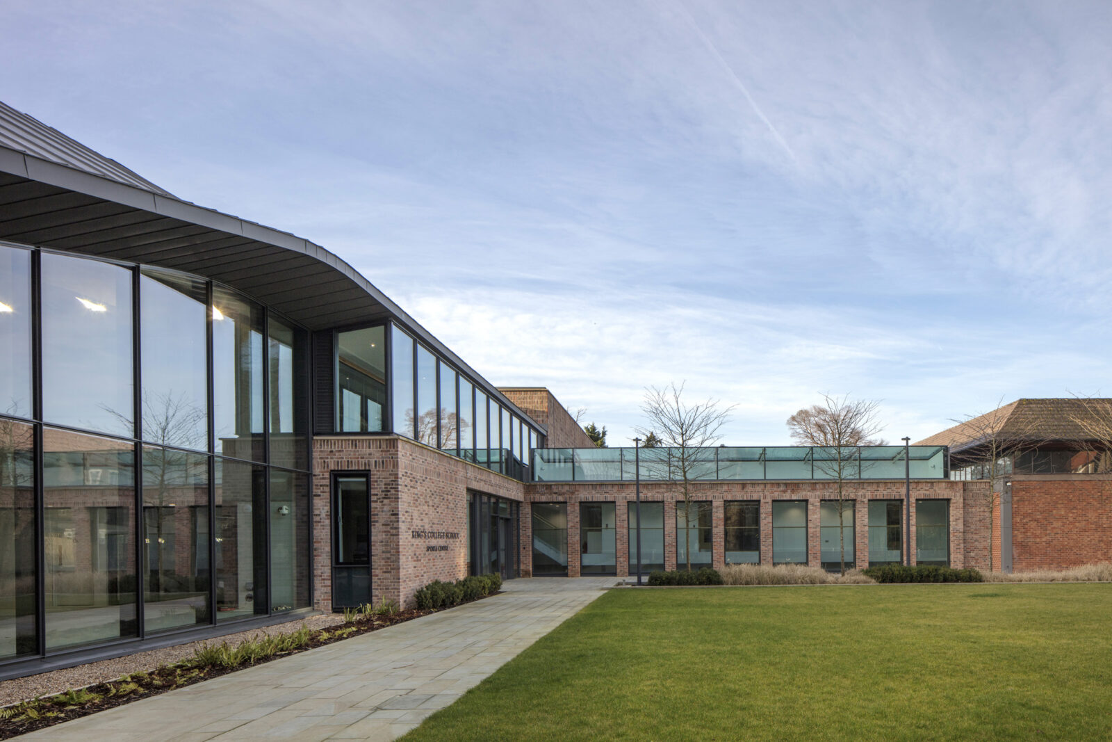 David Morley Architects completes sports complex for Wimbledon school