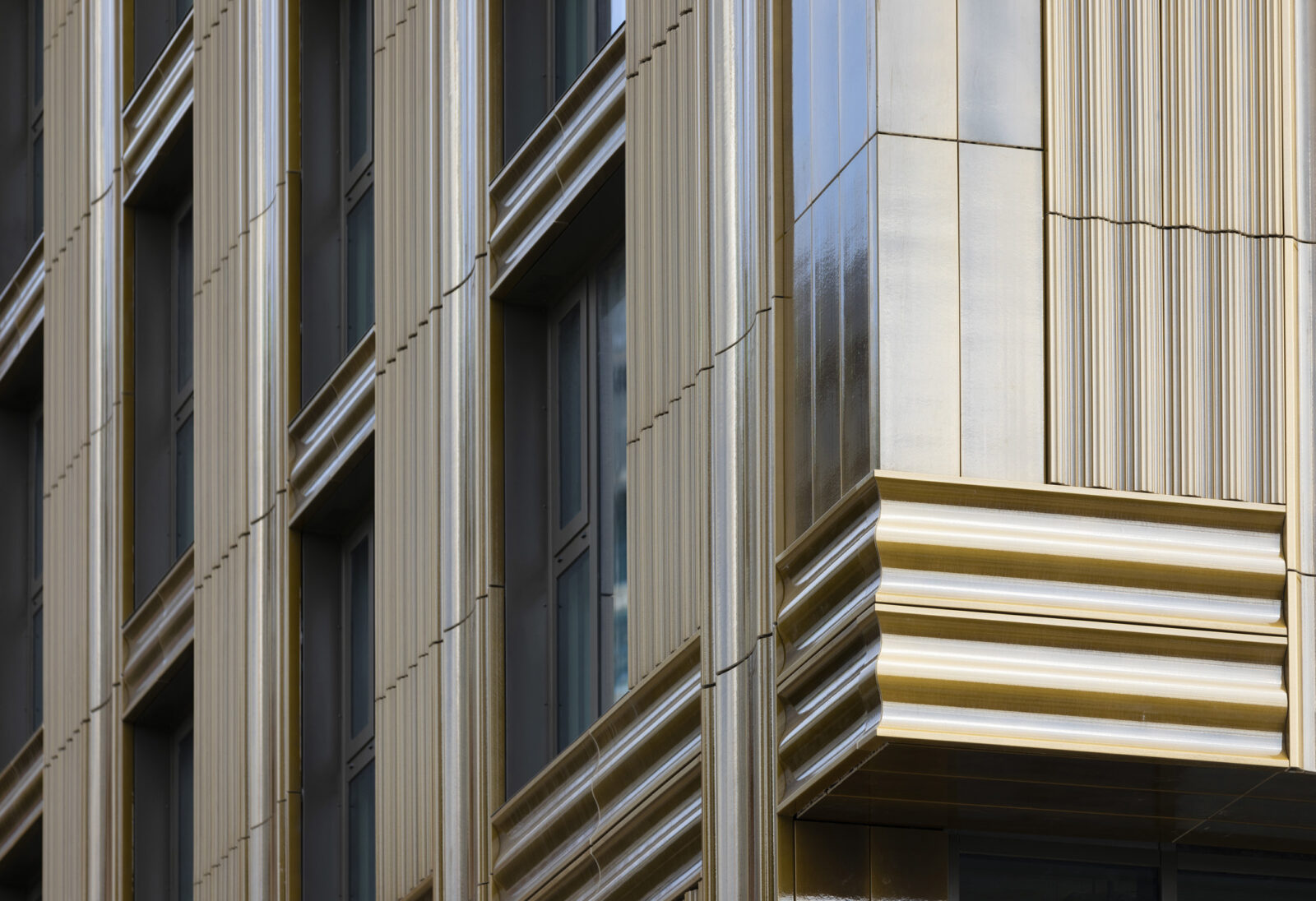Feilden Clegg Bradley completes ‘woven’ ceramic-clad student housing in ...