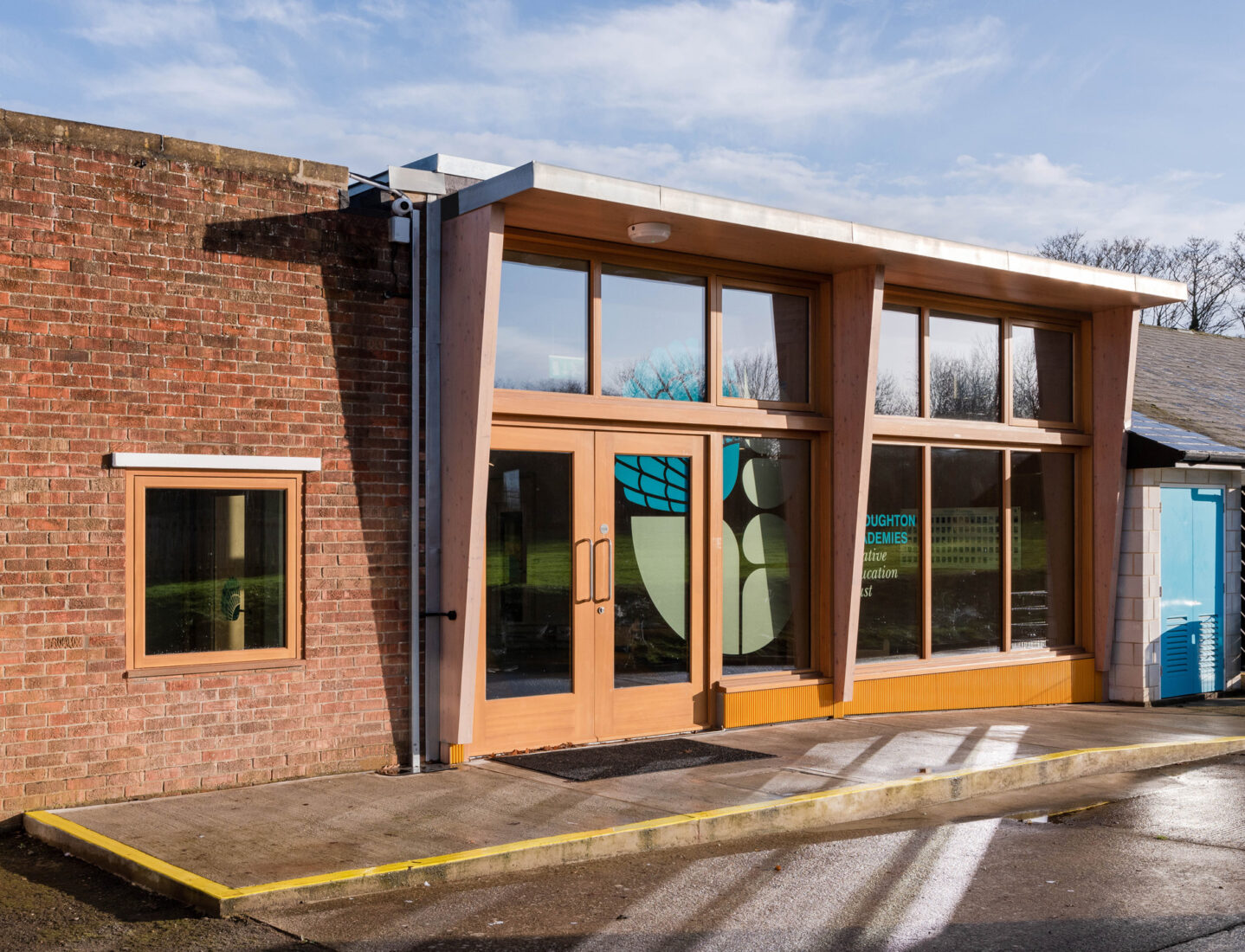 Norfolk school block designed by DK-CM echoes postwar past