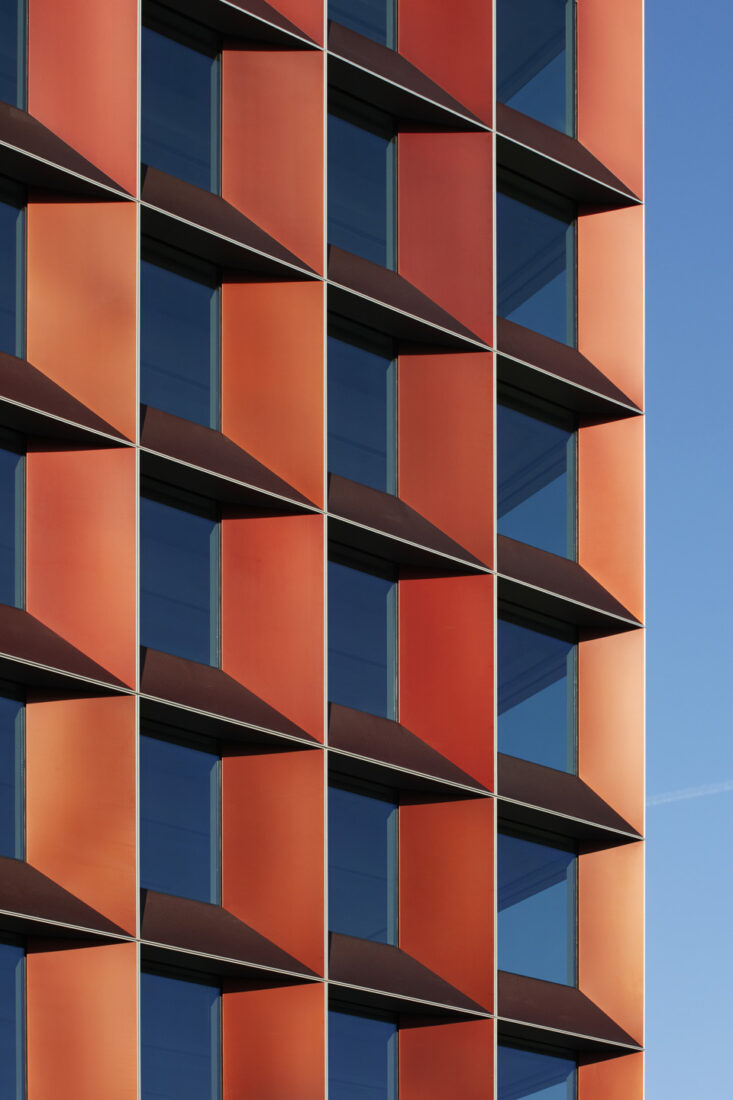 Sheppard Robson completes 22,500sqm office building