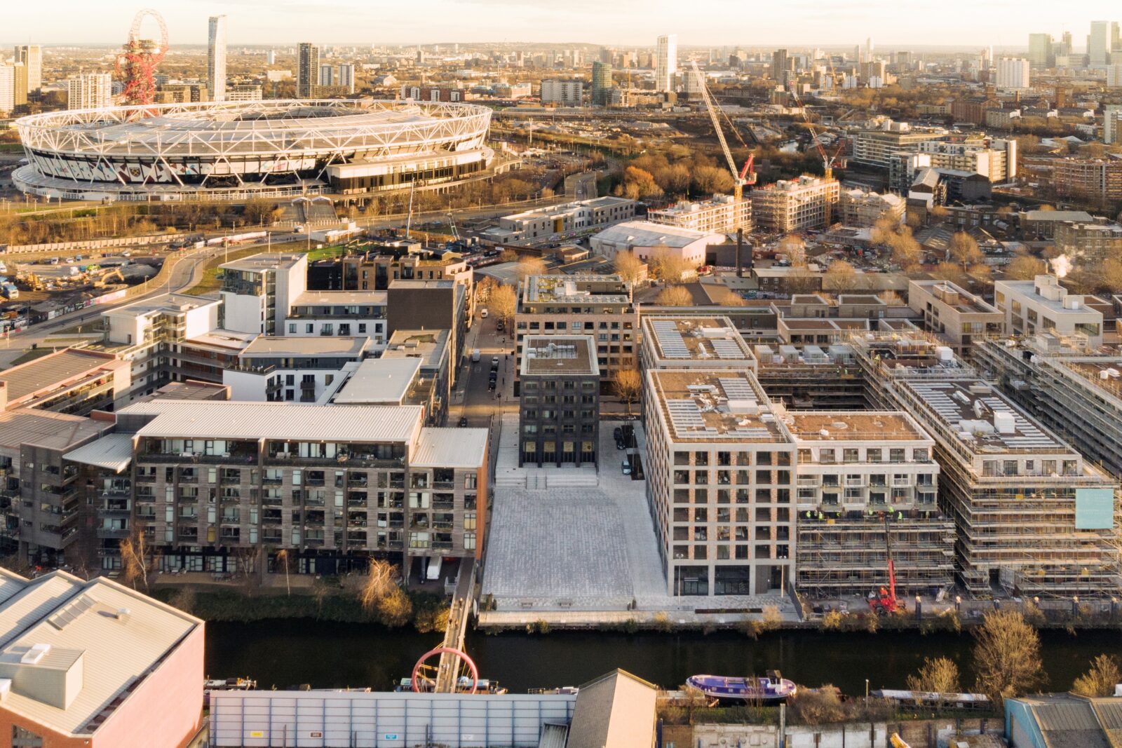 Haworth Tompkins’ final phase of Fish Island Village approved