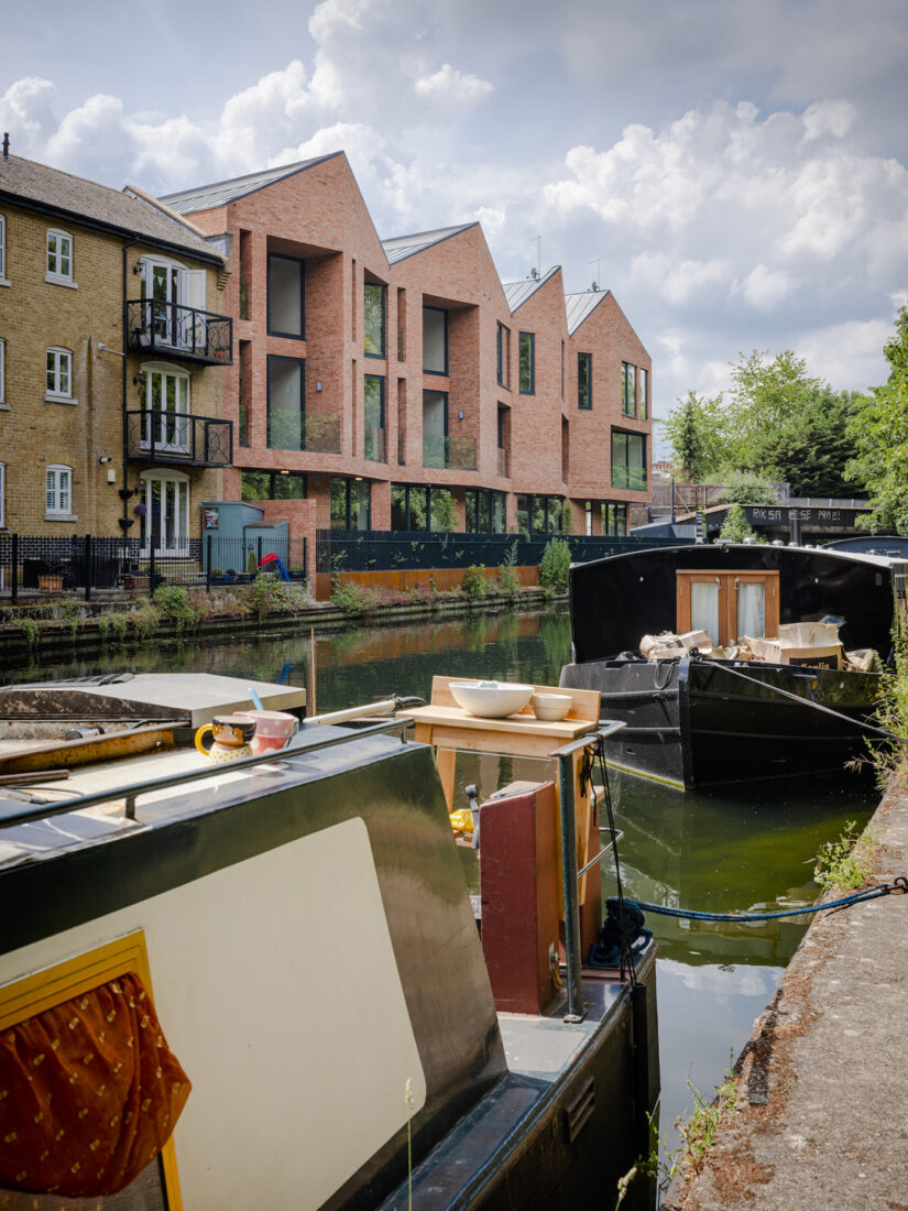 pH+ Architects completes ‘sculptural’ canal-side terrace in east London