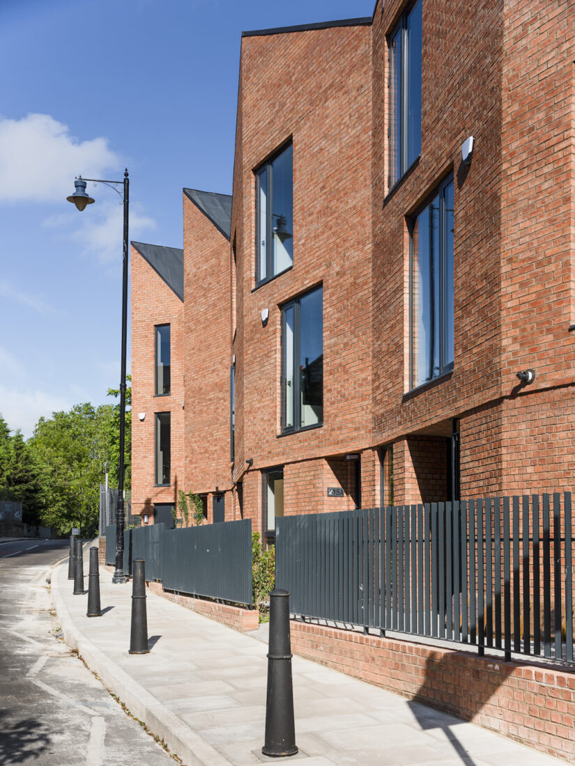 pH+ Architects completes ‘sculptural’ canal-side terrace in east London