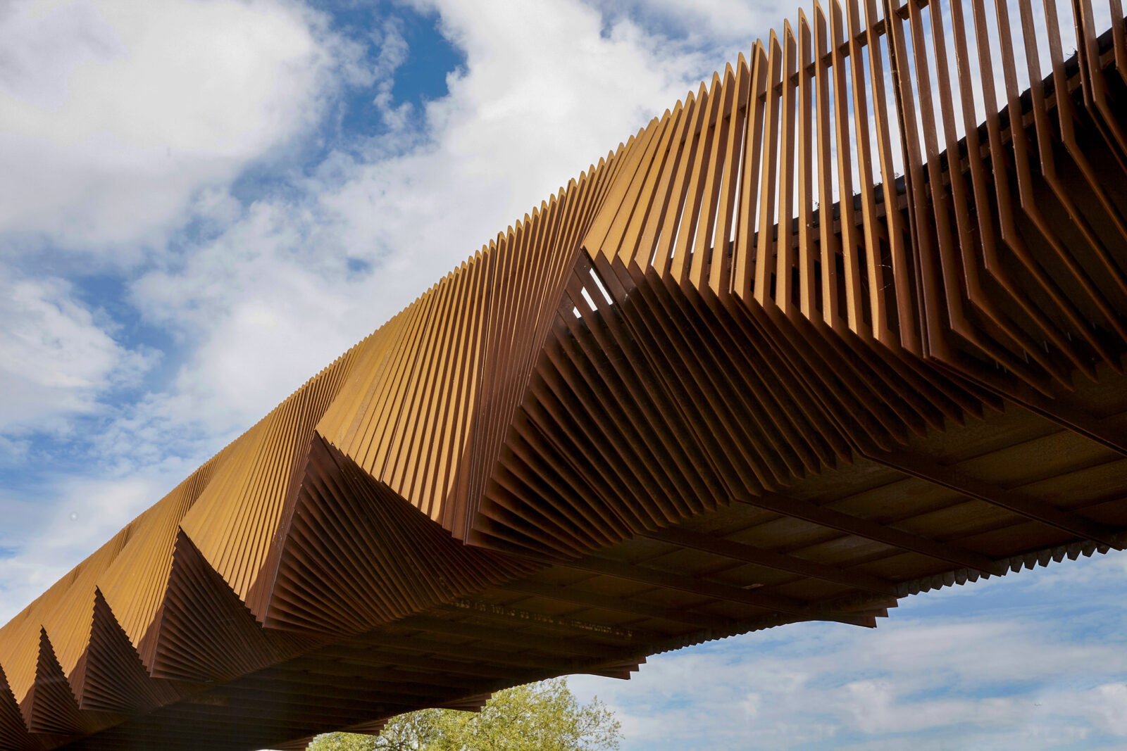 Concertina-like footbridge completed in Leeds’ Climate Innovation ...